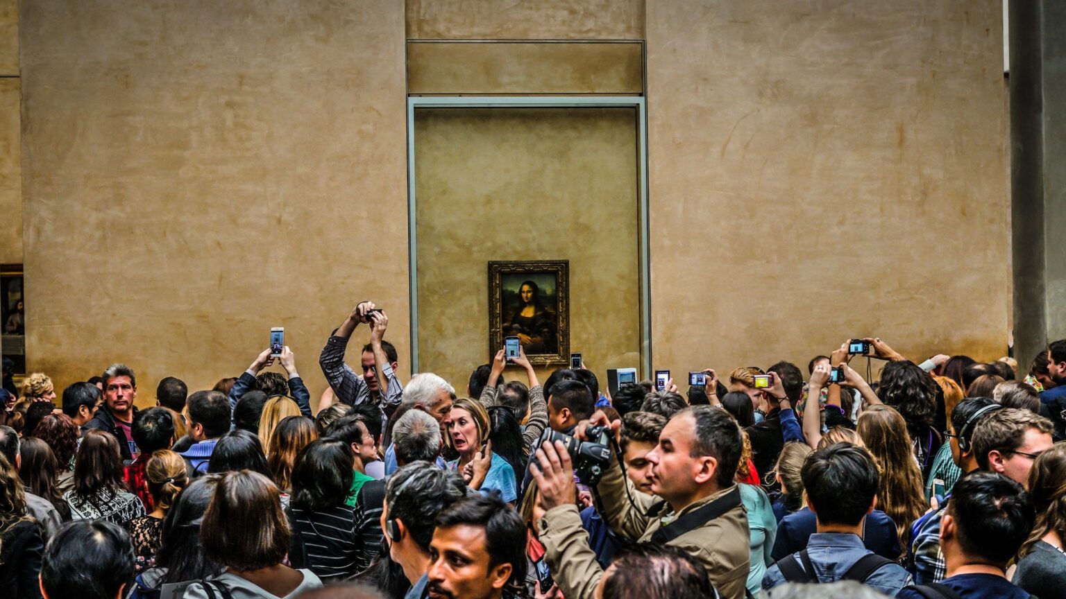 Is God the Background for Your Selfie? - Beautiful Christian Life
