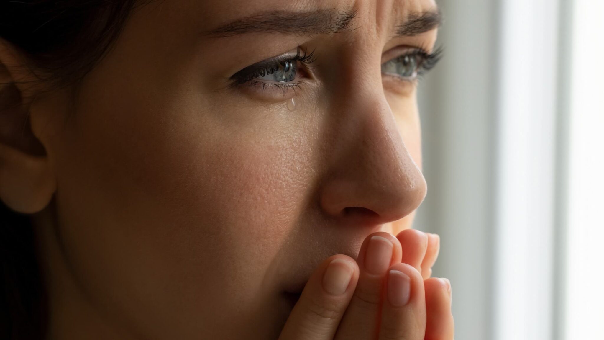 Praying to God in Our Suffering - Beautiful Christian Life